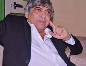 Pr Albert Bourgi parle de l'adoption du projet de révision ...